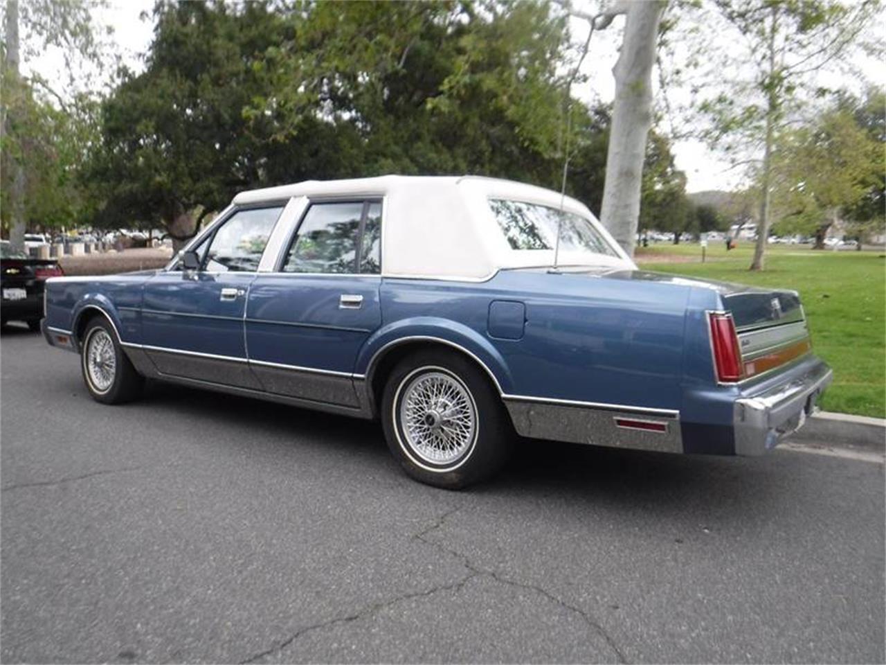 1988 Lincoln Town Car For Sale