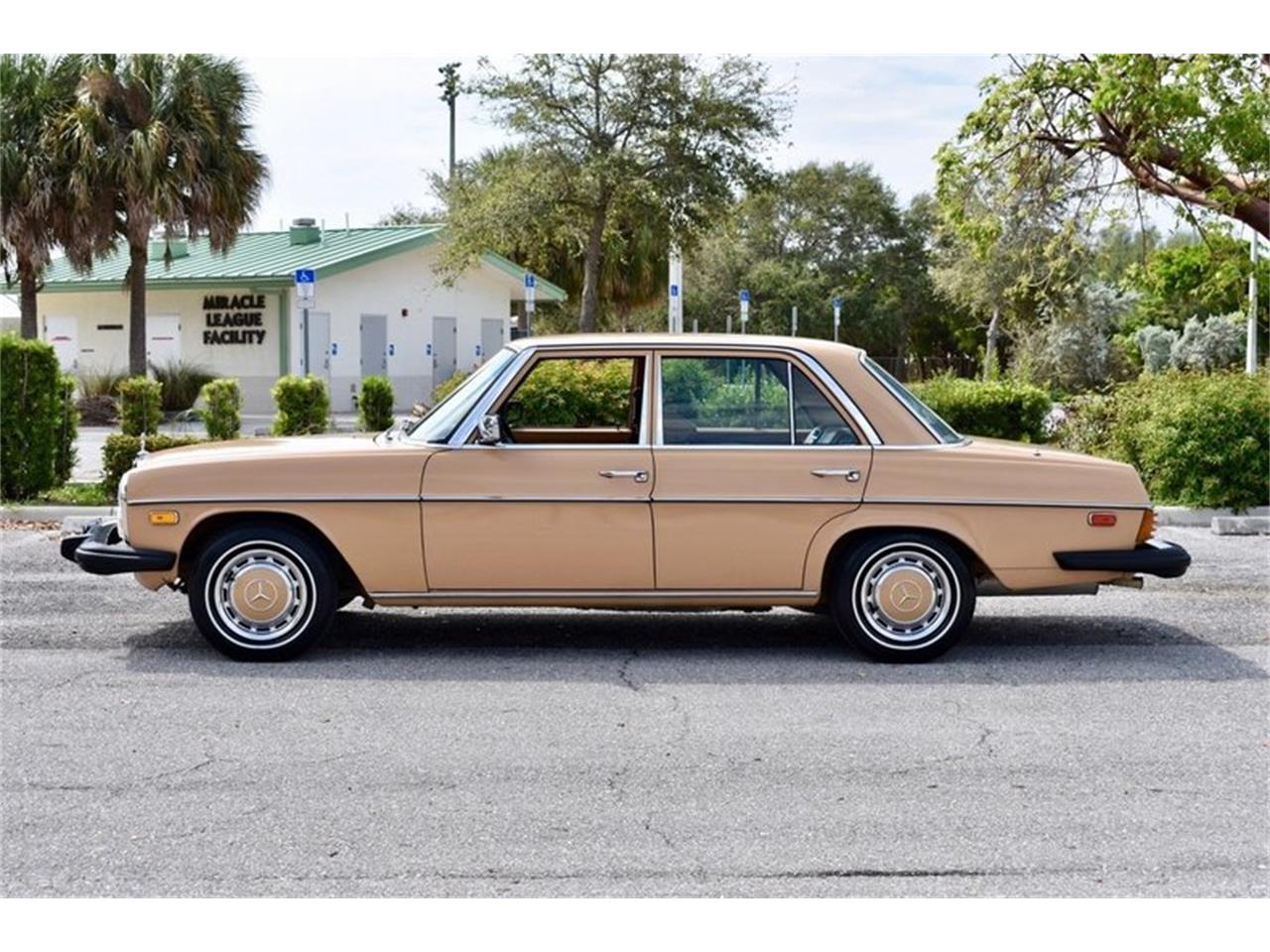 1975 Mercedes-Benz 300D for Sale | ClassicCars.com | CC-1131690