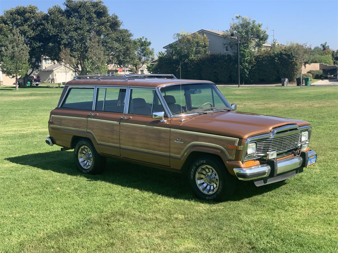 1985 Jeep Grand Wagoneer