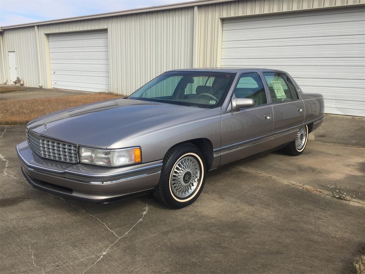 1995 Cadillac Sedan DeVille for Sale | ClassicCars.com | CC-1299103