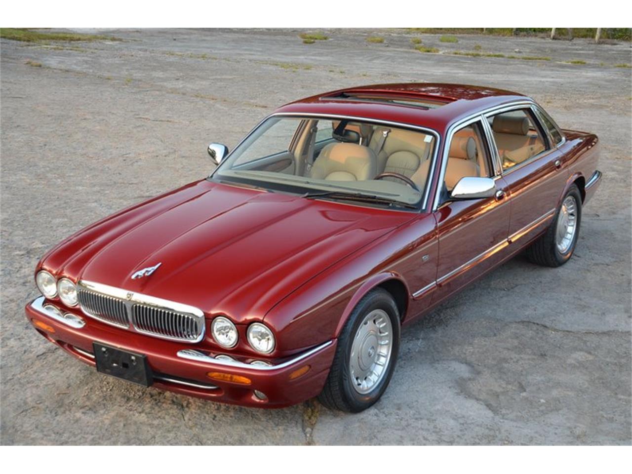 2000 Jaguar XJ for Sale | ClassicCars.com | CC-1388922