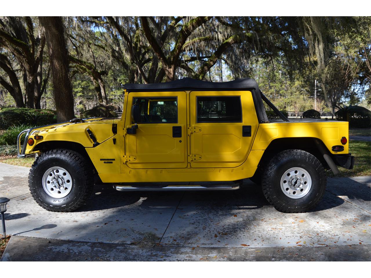 Yellow Hummer H1