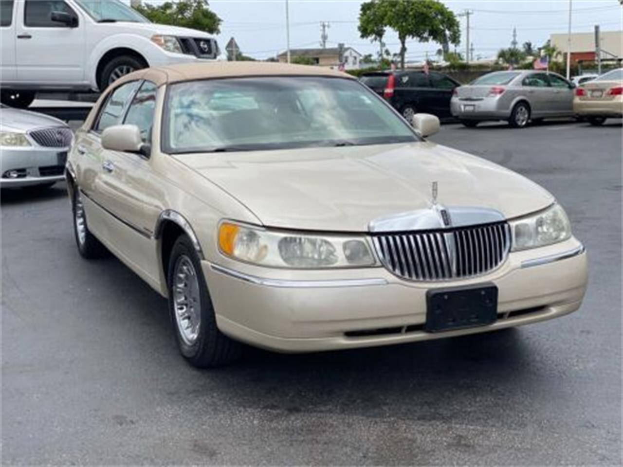 2000 Lincoln Town Car For Salenull