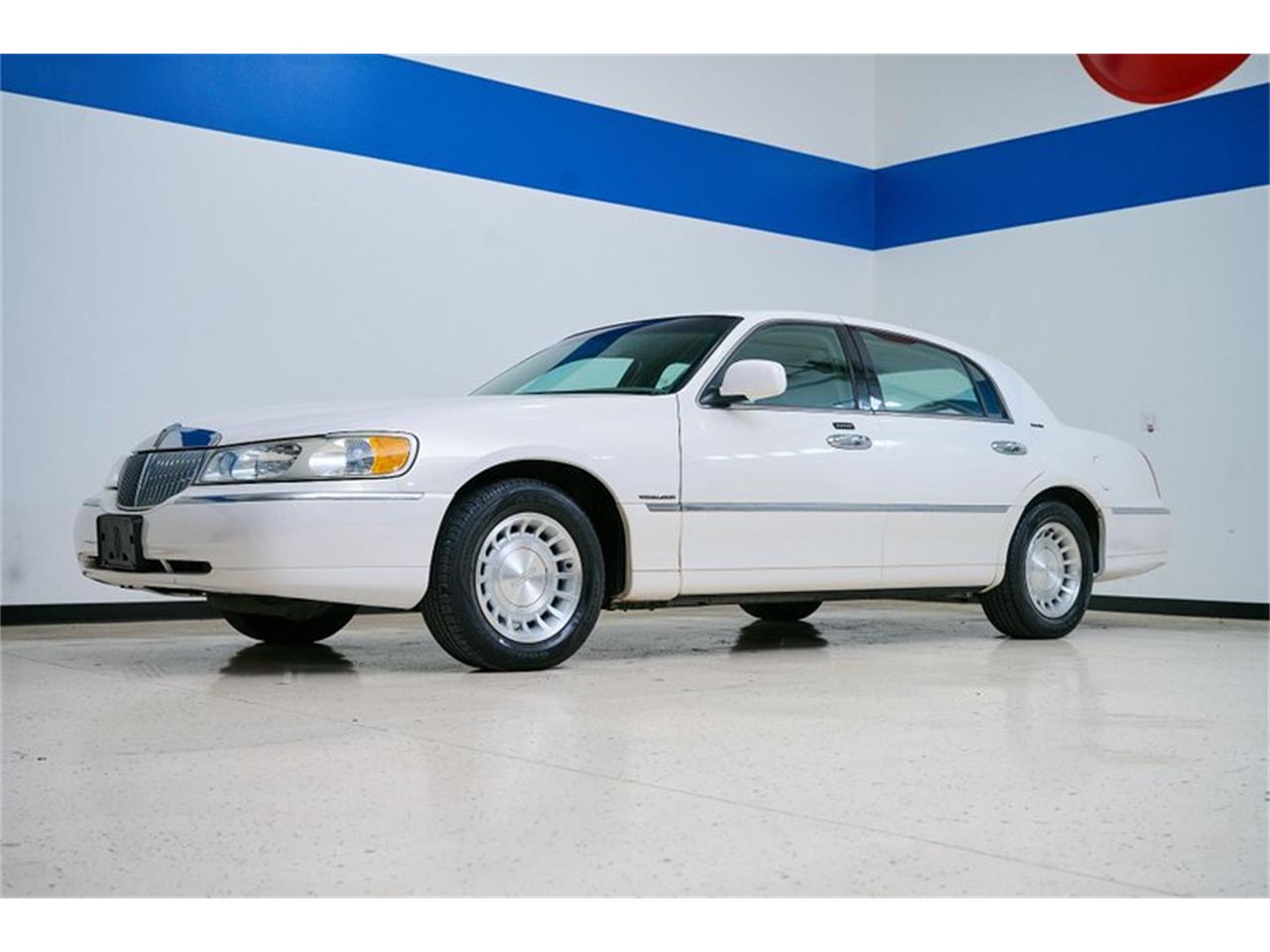 2002 Lincoln Town Car for Sale | ClassicCars.com | CC-1633746