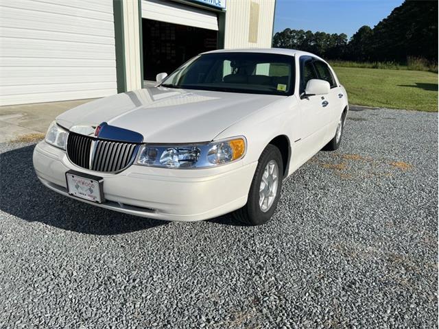 2000 Lincoln Town Car for Sale | ClassicCars.com | CC-1657768