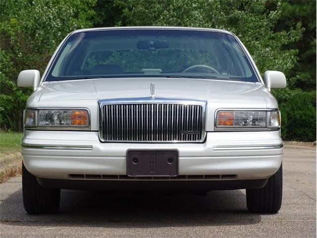 1995 Lincoln Town Car for Sale | ClassicCars.com | CC-1657879