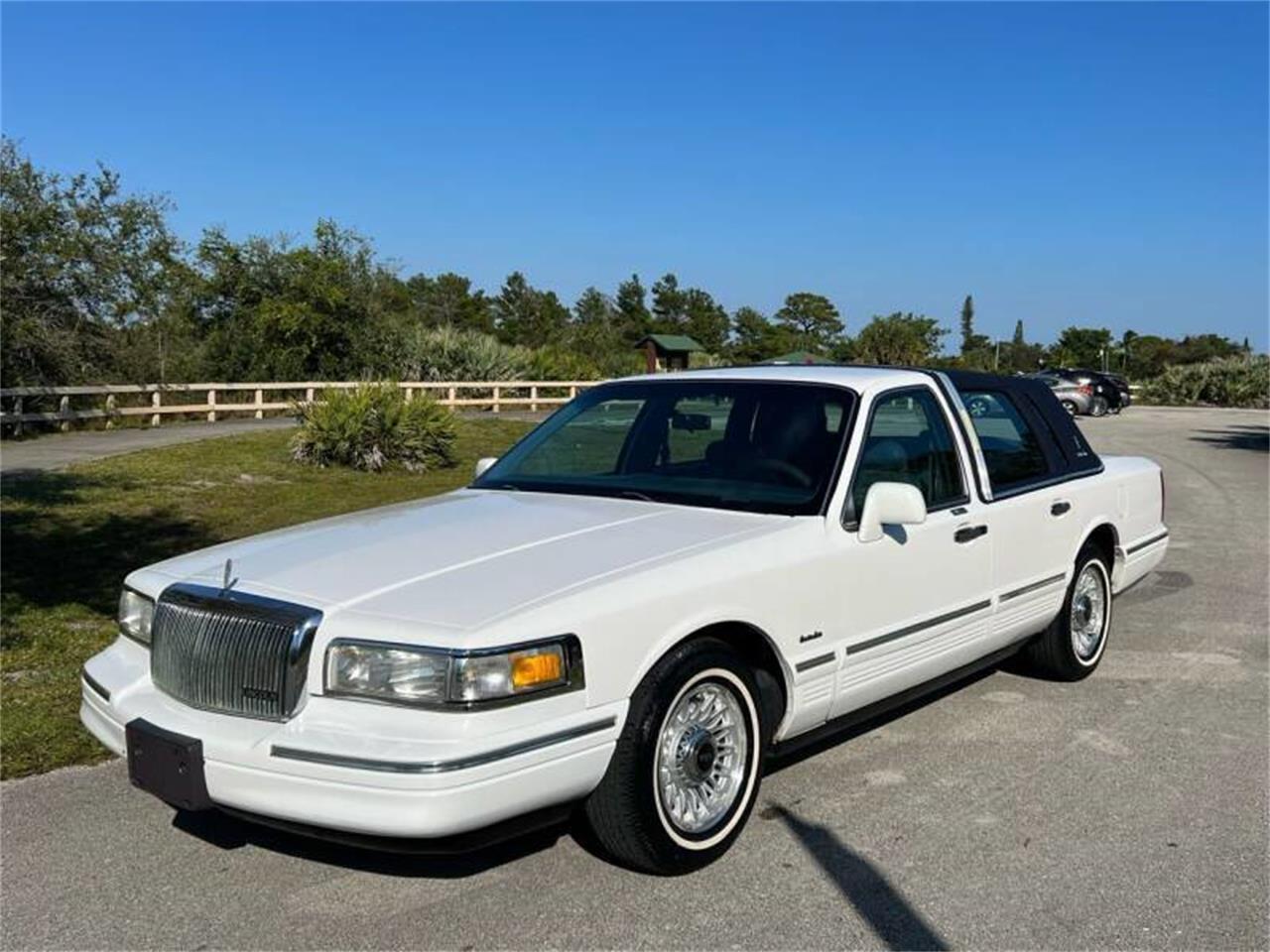 1997 Lincoln Town Car for Sale | ClassicCars.com | CC-1694295