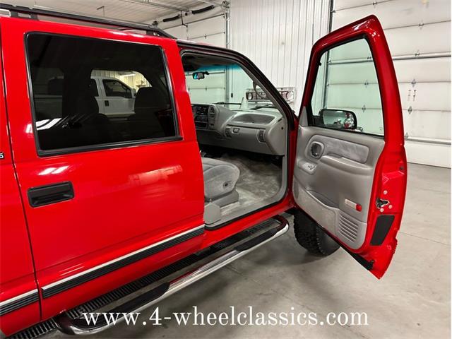 1995 Chevrolet Suburban for Sale | ClassicCars.com | CC-1711800