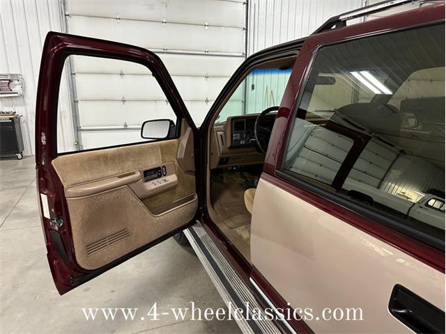 1993 GMC Suburban for Sale | ClassicCars.com | CC-1715450