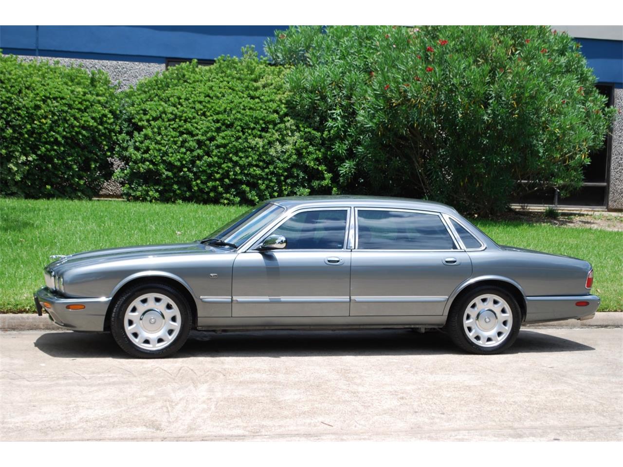 2002 Jaguar XJ8 for Sale | ClassicCars.com | CC-1730829