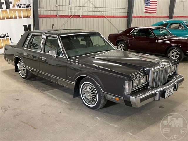 1986 Lincoln Town Car for Sale | ClassicCars.com | CC-1743846
