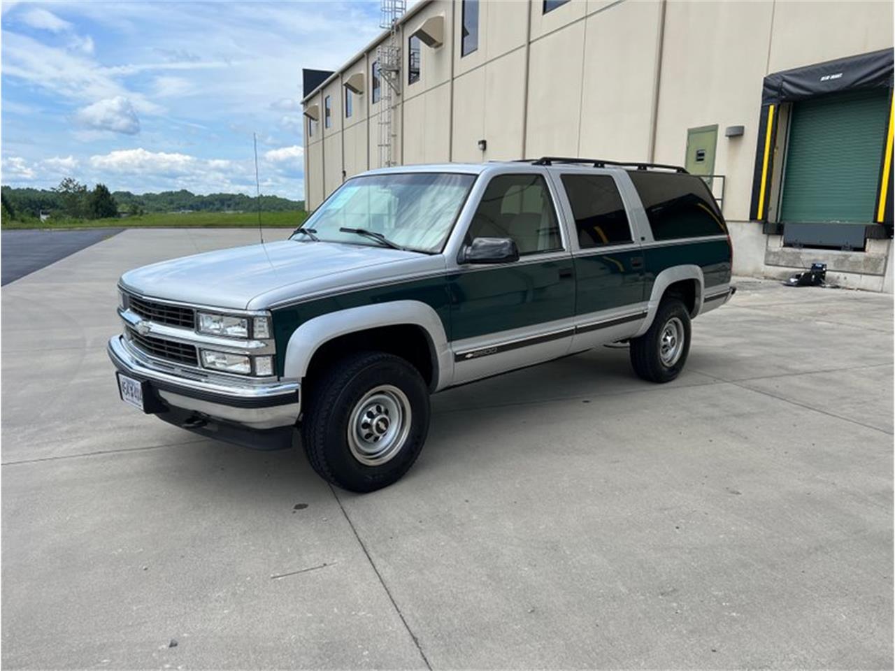 1997 Chevrolet Suburban For Sale Classiccars Cc 1748781