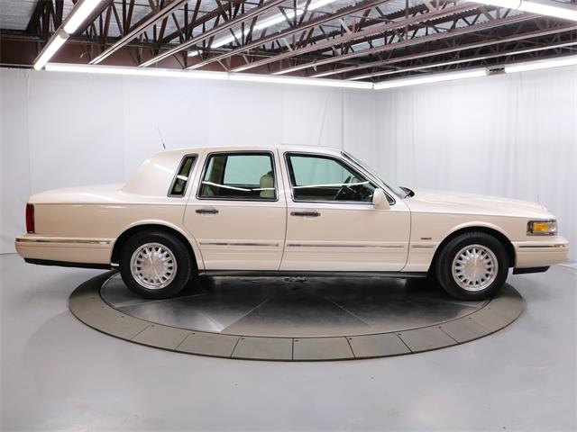 1997 Lincoln Town Car for Sale | ClassicCars.com | CC-1817769