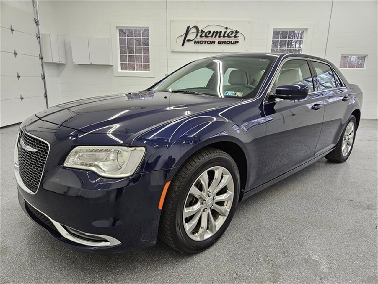 2017 Chrysler 300 for Sale | ClassicCars.com | CC-1822505