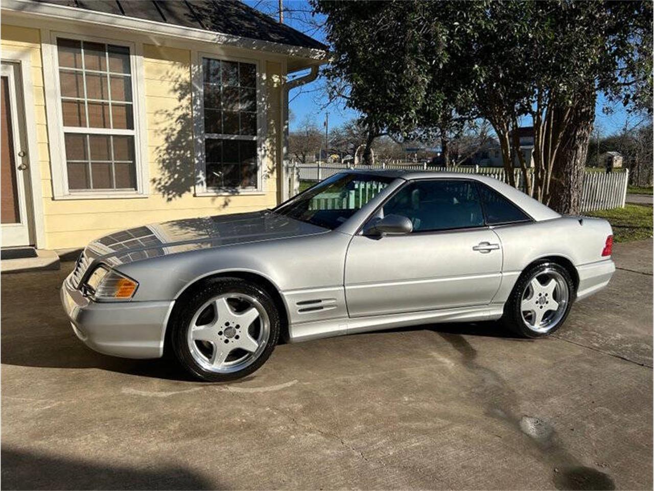 2001 Mercedes-Benz SL-Class for Sale | ClassicCars.com | CC-1887338
