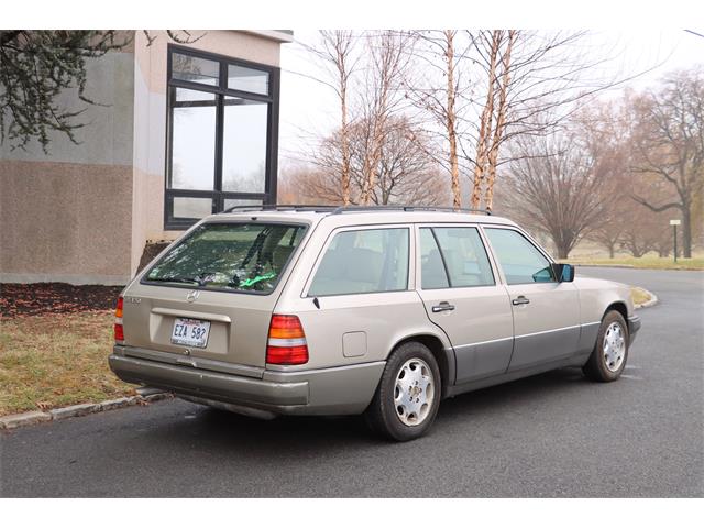1995 Mercedes-Benz E320 for Sale | ClassicCars.com | CC-1917156