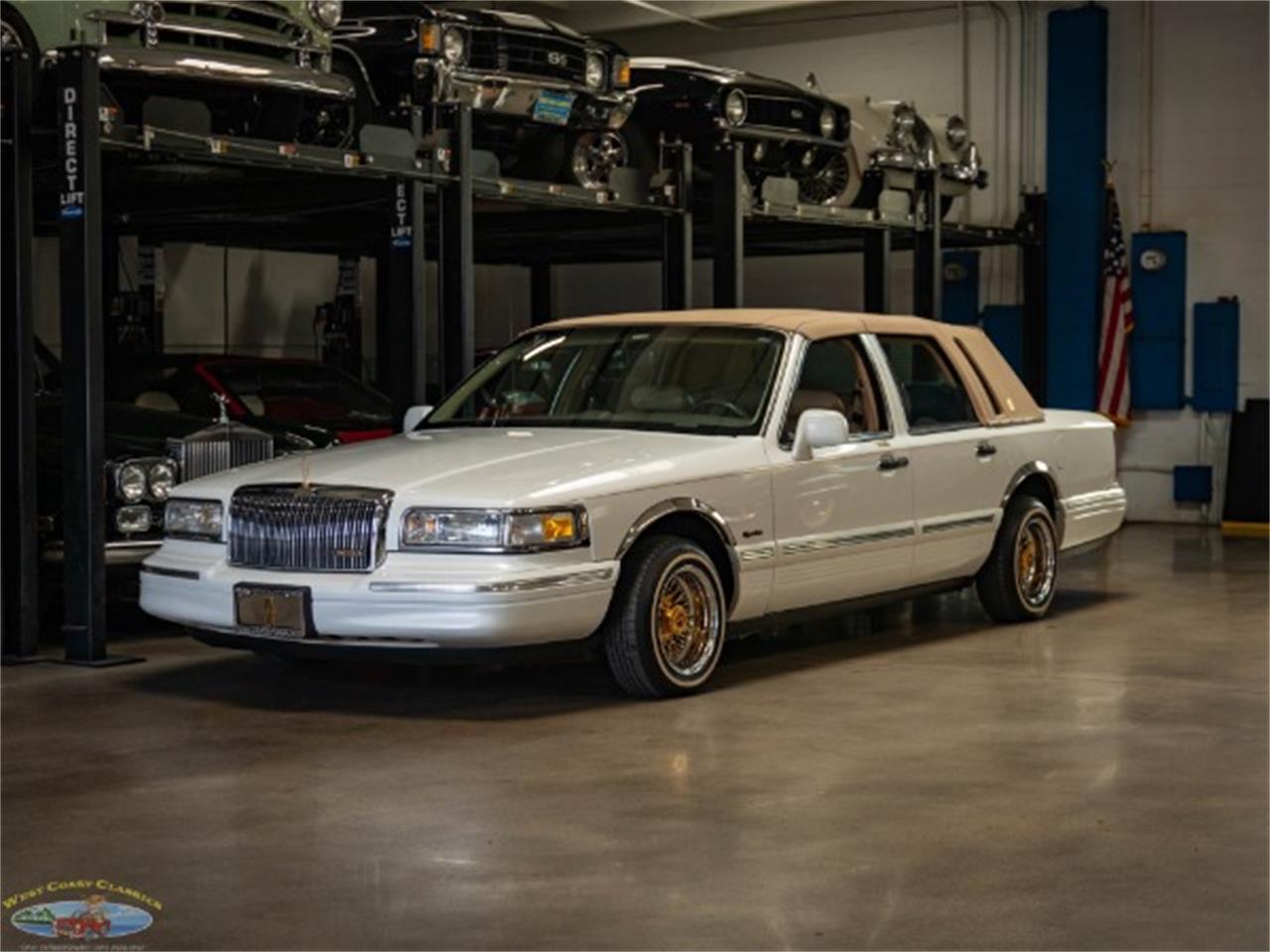 1997 Lincoln Town Car for Sale | ClassicCars.com | CC-1937544