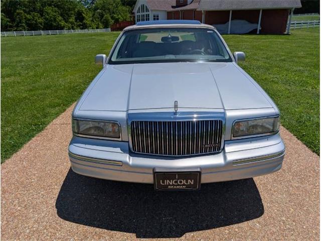 1995 Lincoln Town Car for Sale | ClassicCars.com | CC-1957796