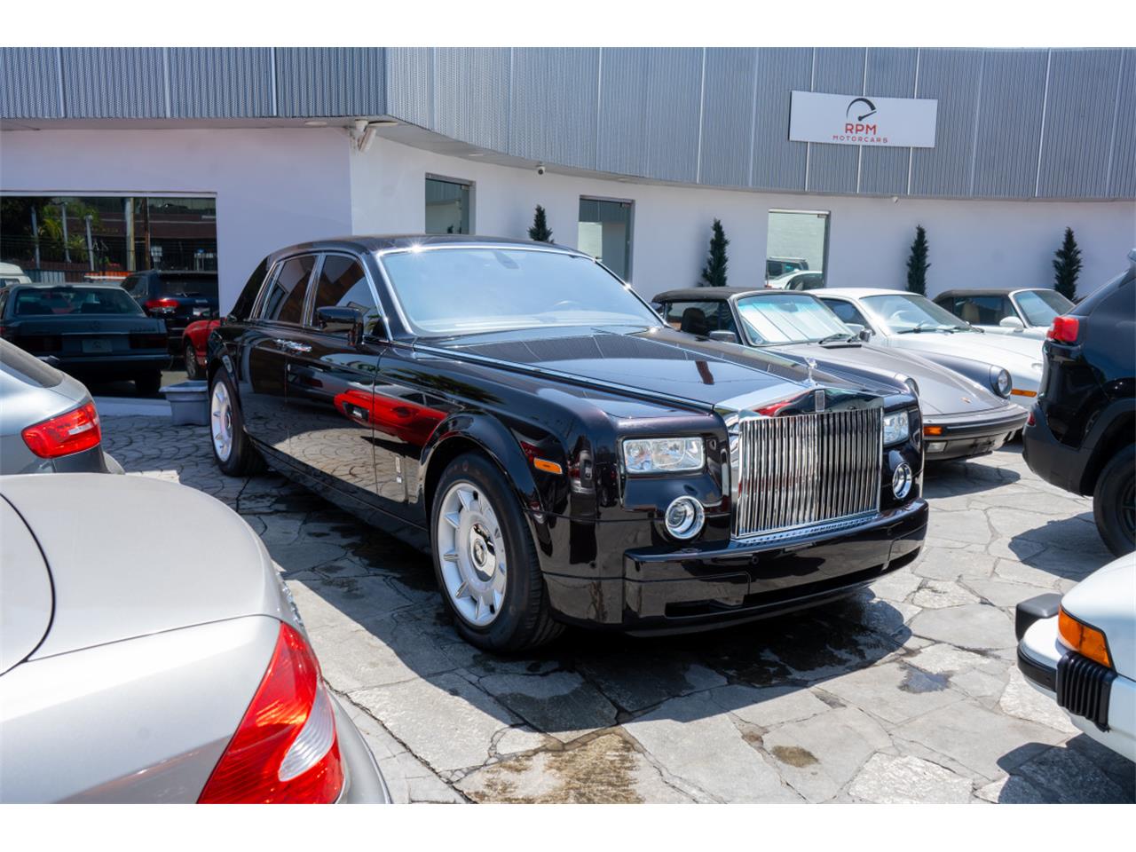 2004 Rolls Royce Phantom Limo A Masterpiece Of Automotive Luxury And Elegance