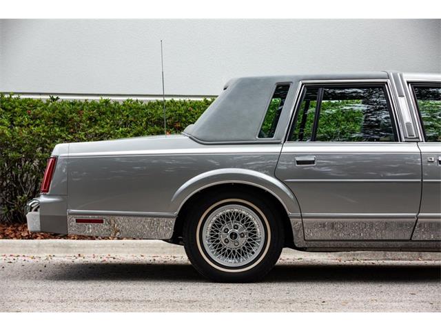 1986 Lincoln Town Car for Sale | ClassicCars.com | CC-1983223