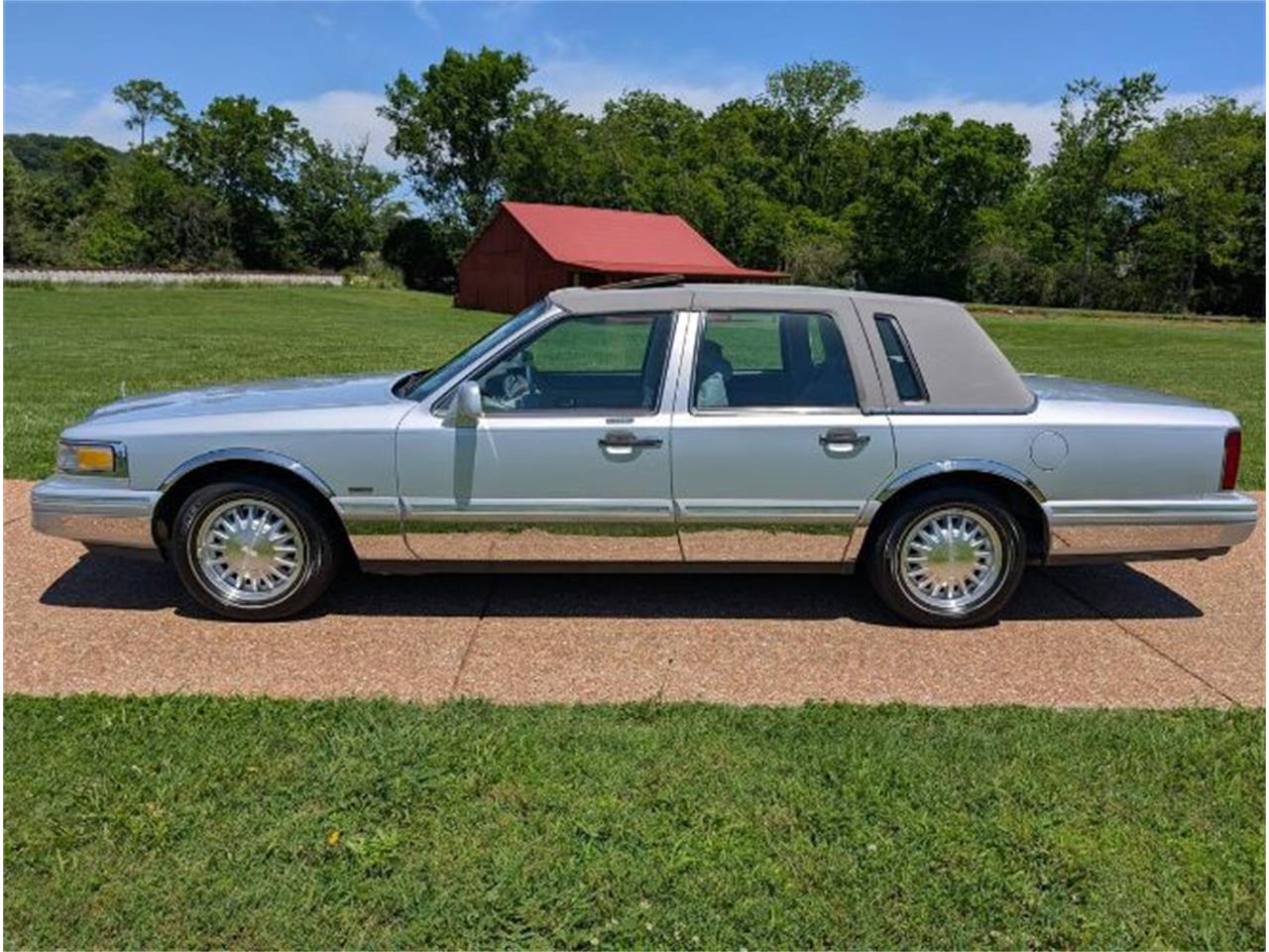 1995 Lincoln Town Car For Sale