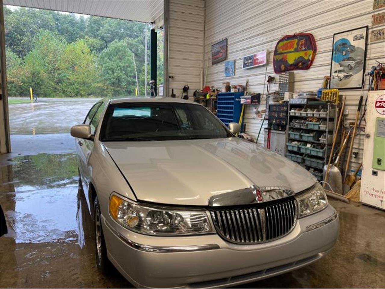 2002 Lincoln Town Car for Sale | ClassicCars.com | CC-2006328