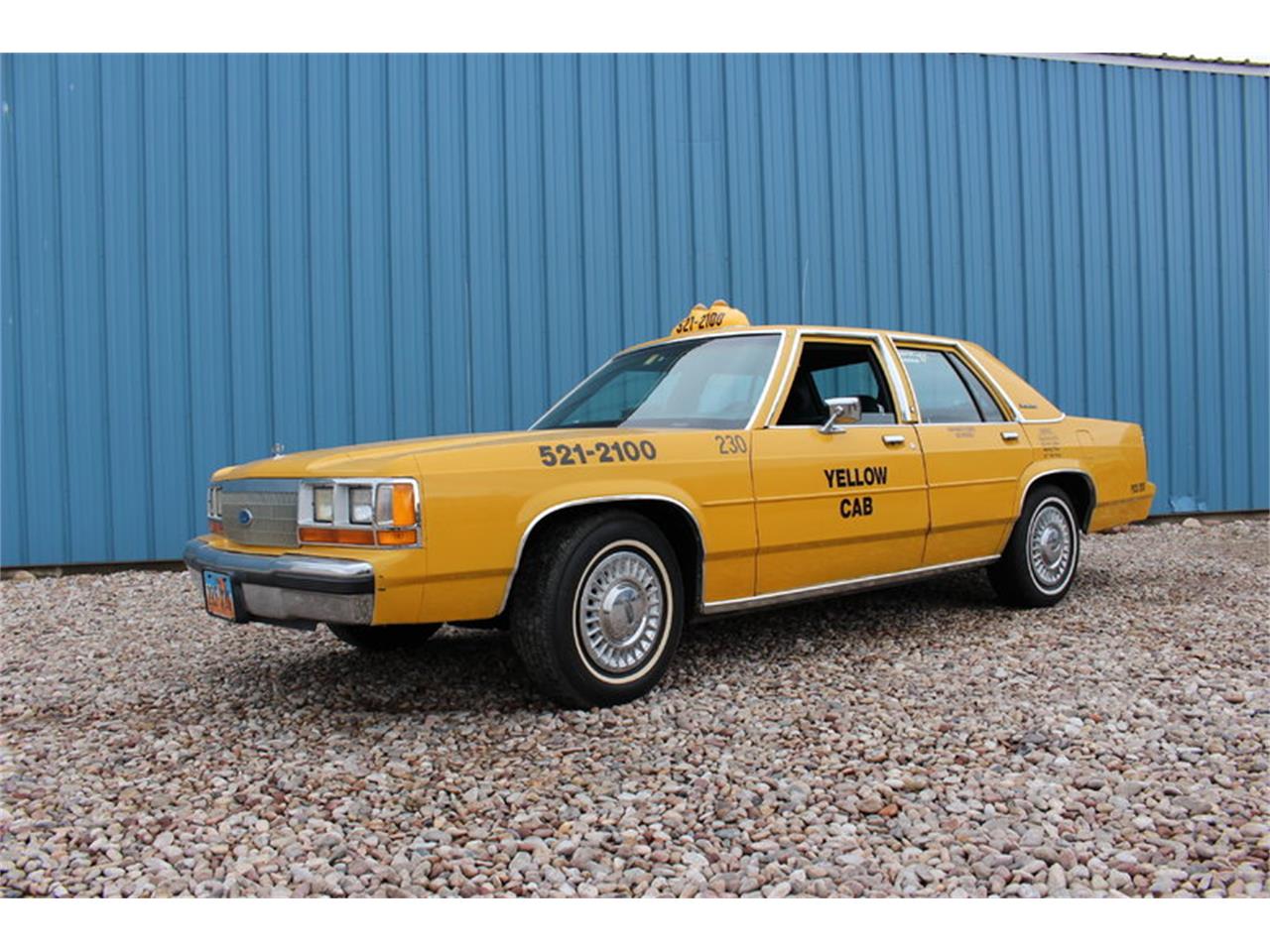 1990 Ford Crown Victoria for Sale | ClassicCars.com | CC-887600