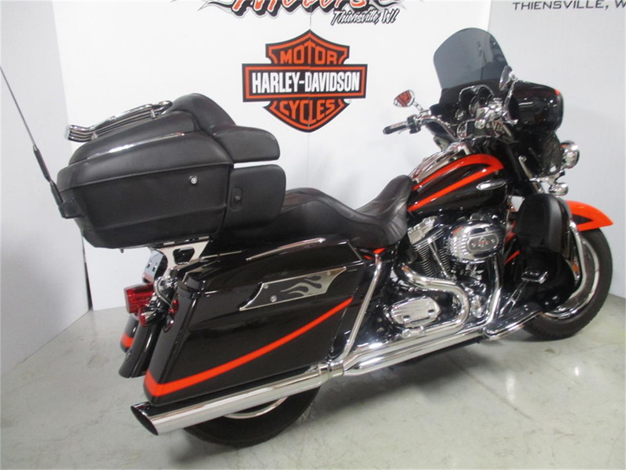 2007 Harley-Davidson® FLHTCUSE2 - Ultra Classic® Screamin' Eagle ...