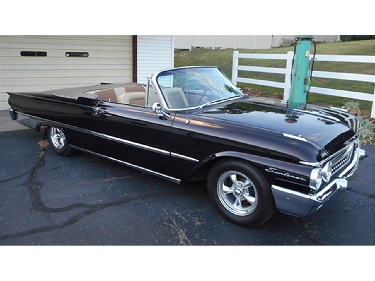 1961 Ford Galaxie Sunliner Convertible for Sale | ClassicCars.com | CC ...