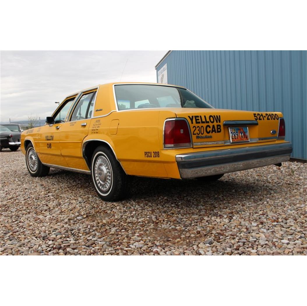 1990 Ford Crown Victoria for Sale | ClassicCars.com | CC-891814