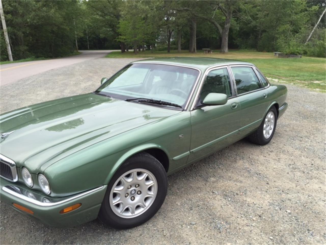 2000 Jaguar XJ8 for Sale | ClassicCars.com | CC-893878