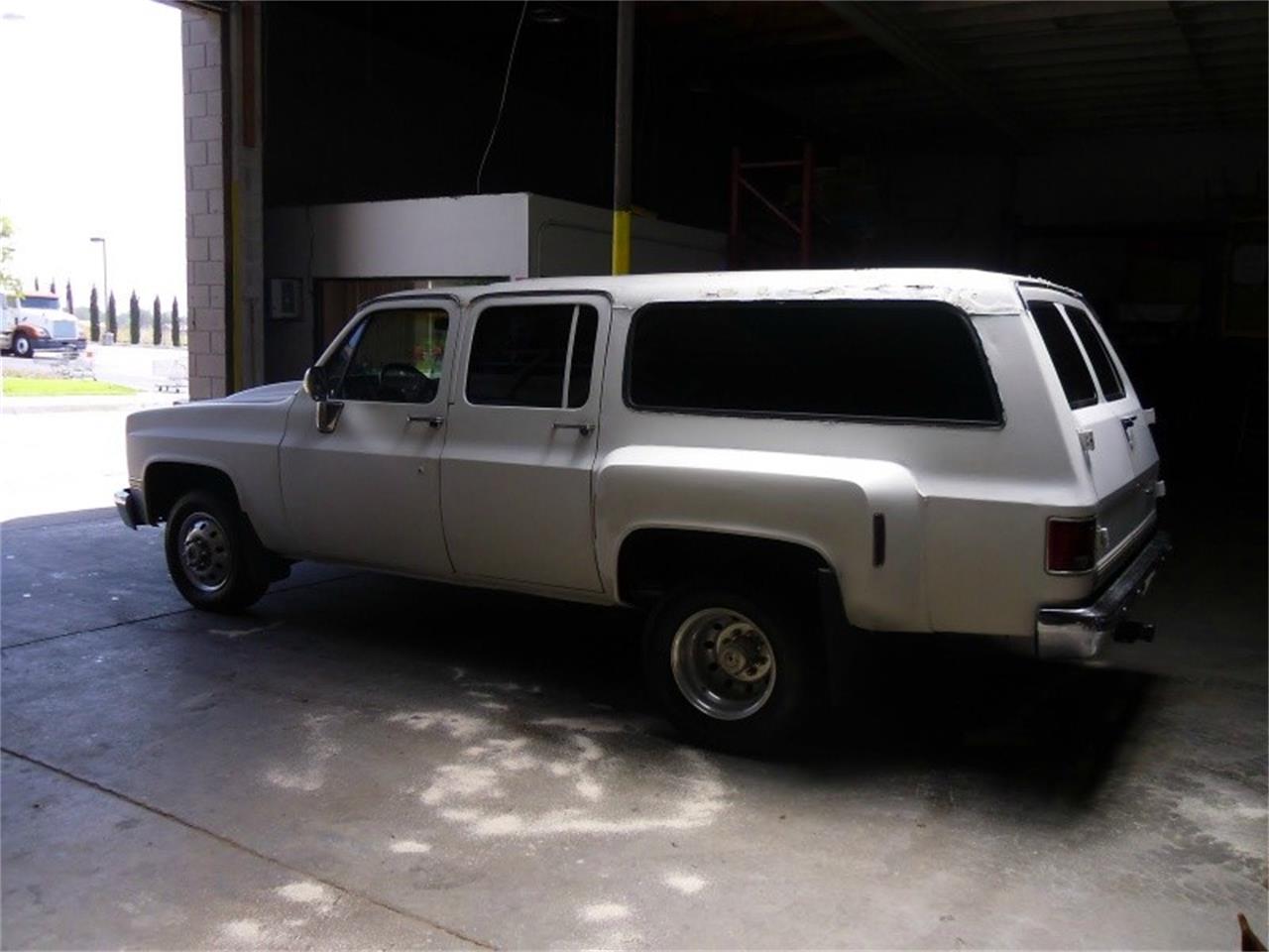 Dually Suburban