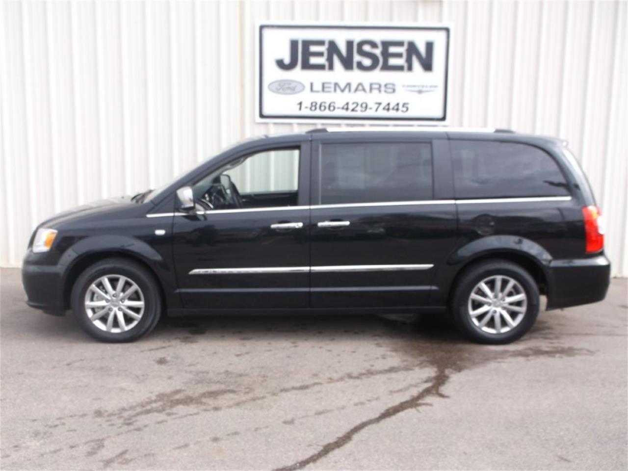 2014 Chrysler Town Country For Sale