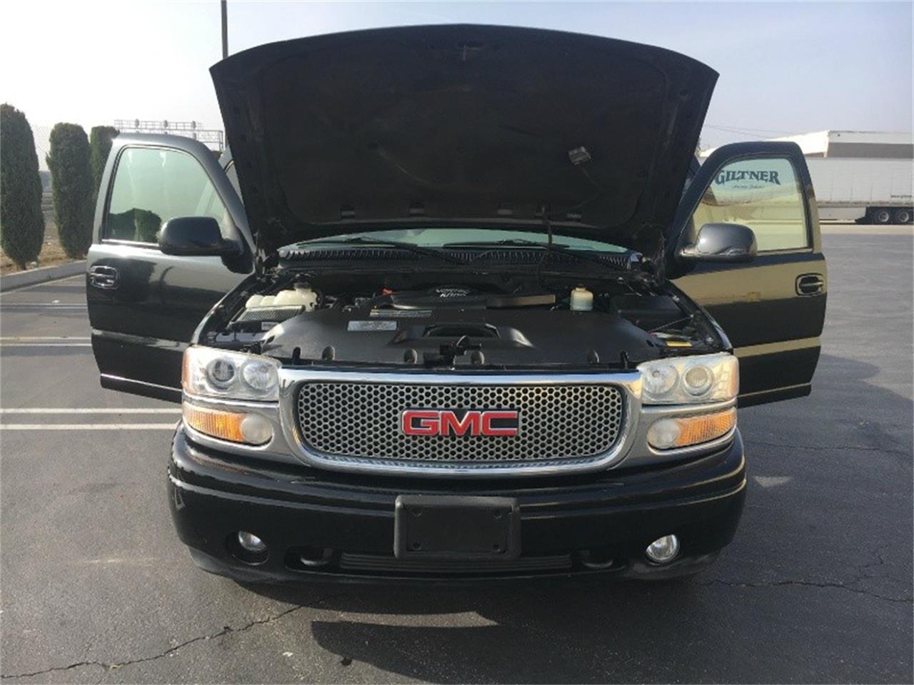 2002 GMC Yukon Denali for Sale | ClassicCars.com | CC-932579