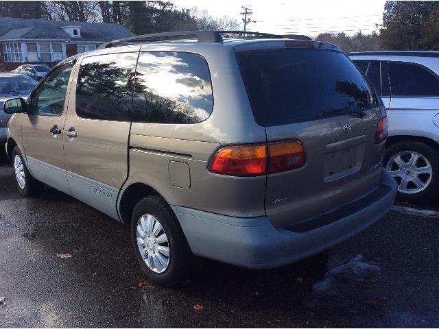1998 Toyota Sienna for Sale | ClassicCars.com | CC-941116