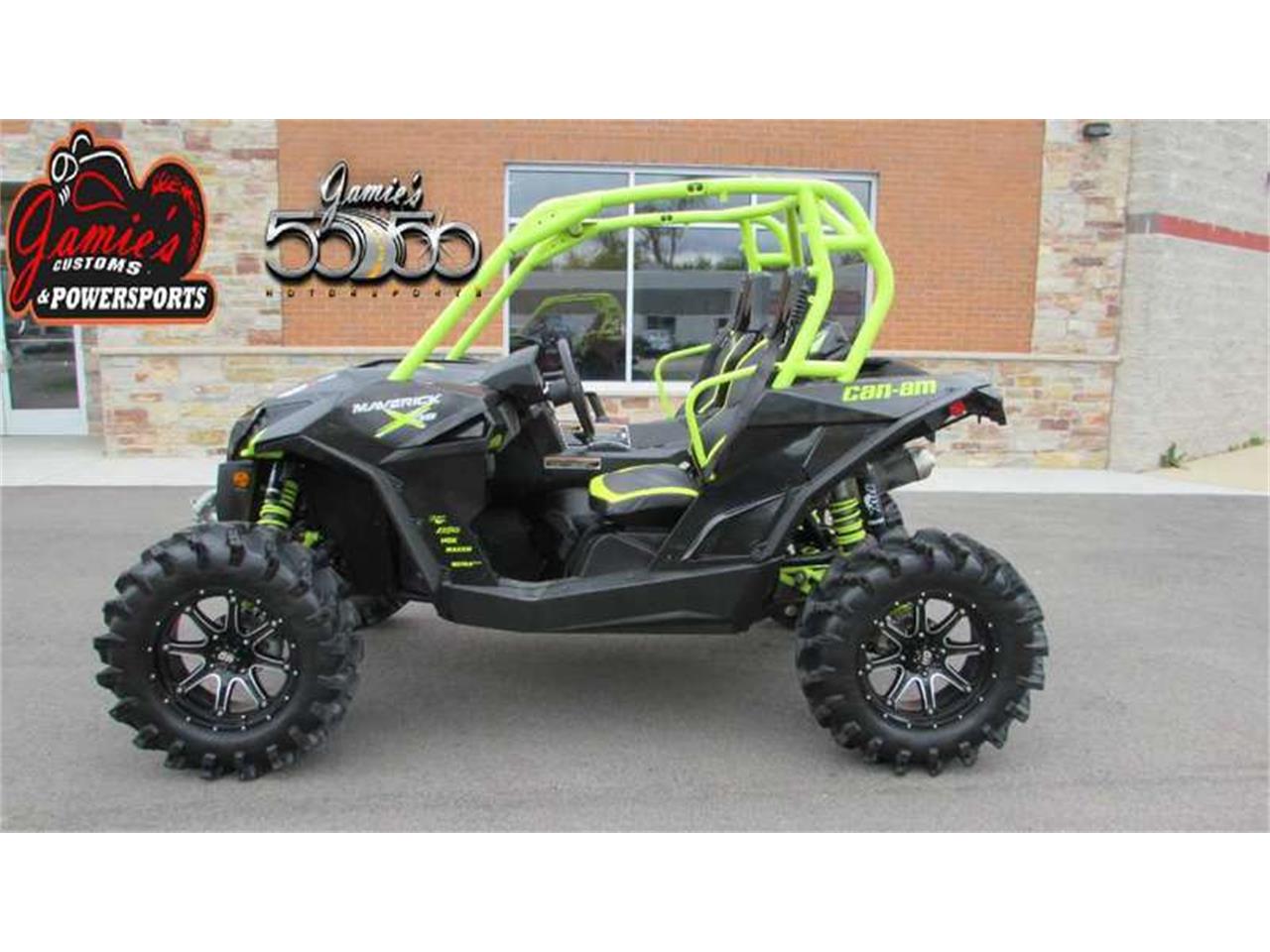 2015 Can Am Maverick™ MAX X ds 1000R Turbo Carbon Black & Manta Green ...