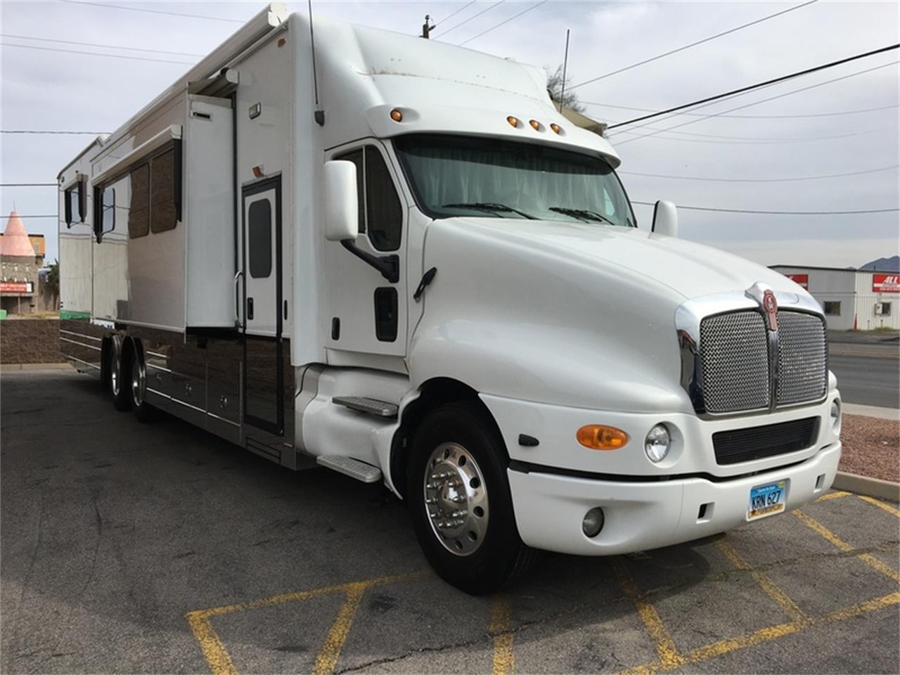 2006 Kenworth T2000 with KINGSLEY COACH for Sale | ClassicCars.com | CC ...